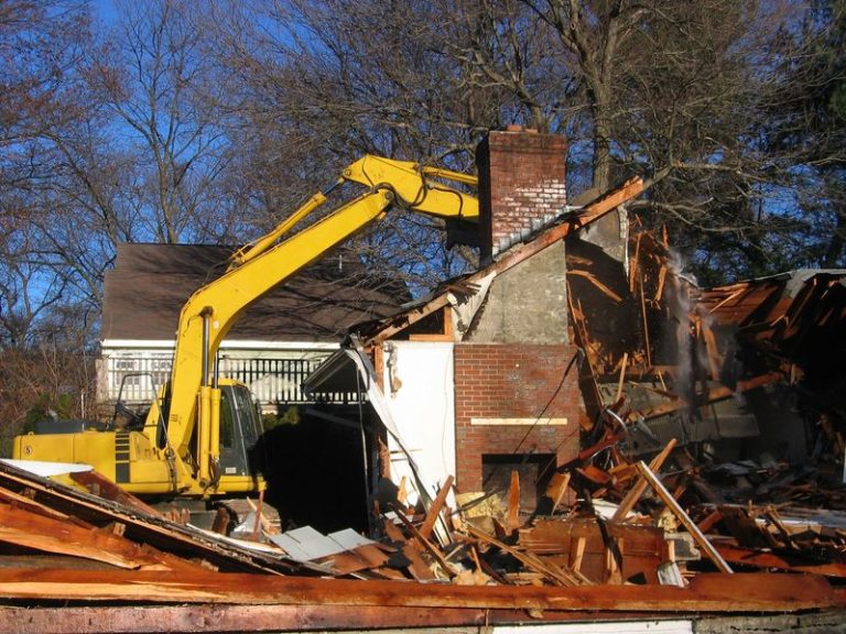 Safety First: Preparing for a Successful House Demolition - Galeri ...